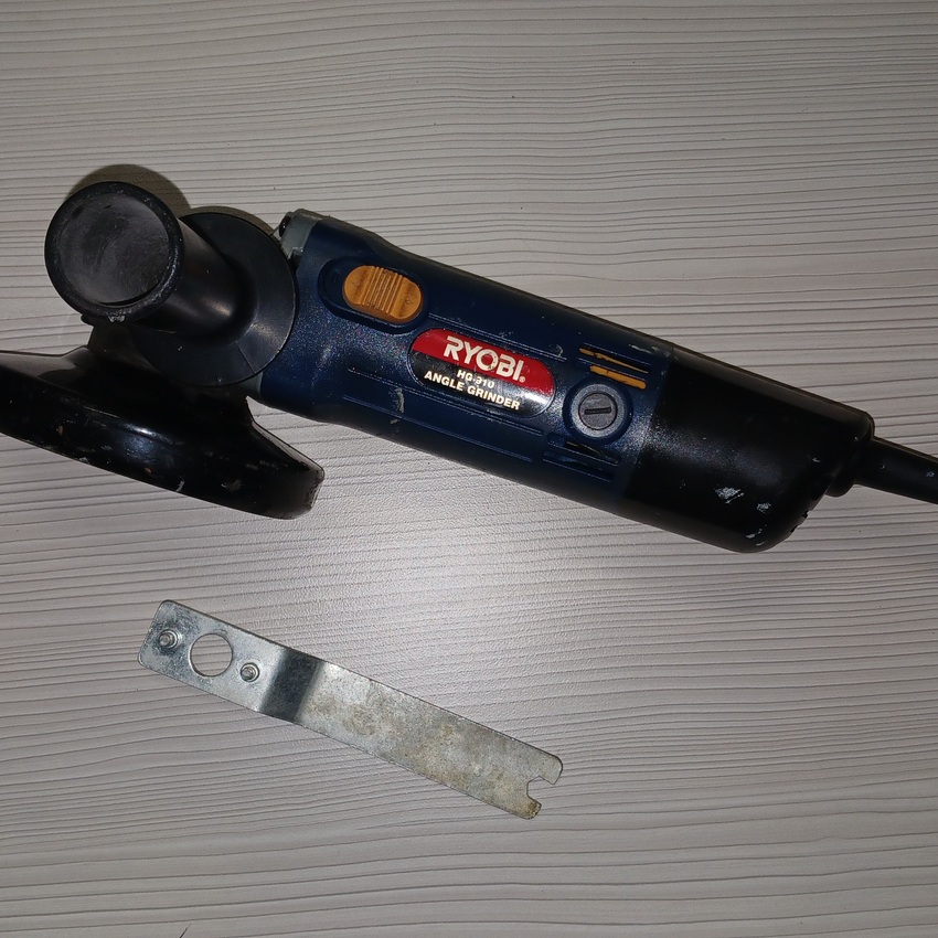 Ryobi Angle Grinder 115mm JuggleBee Ryobi Angle Grinder 115mm JuggleBee