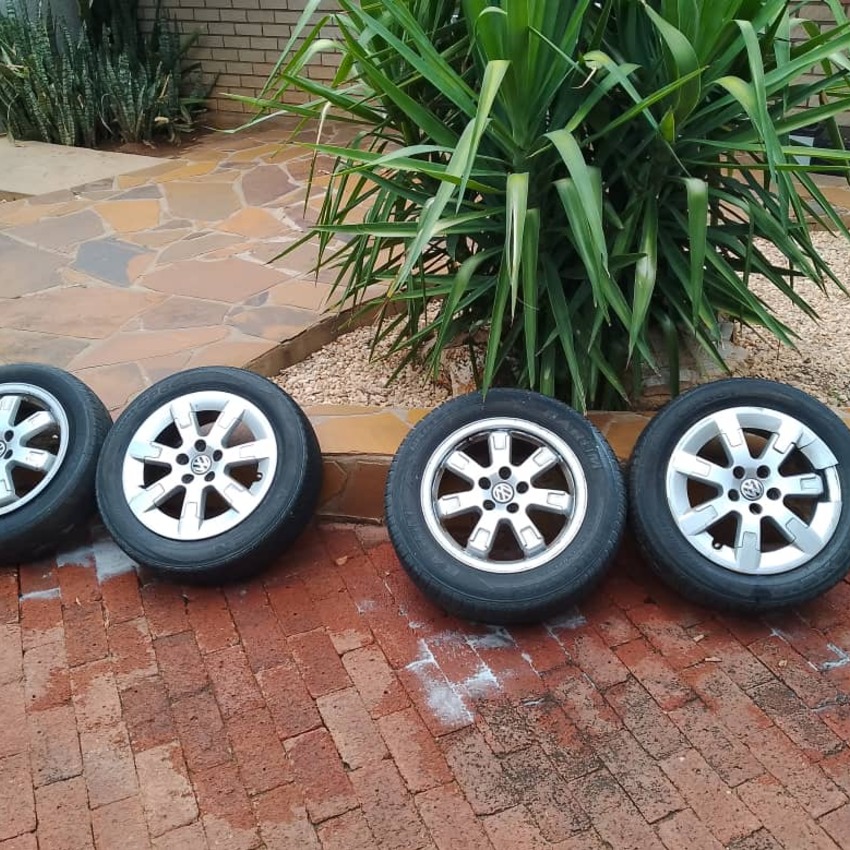 VW Polo Rims & Tyres JuggleBee